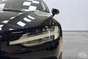 Melns Volvo V60 2021 Kauņa, ar dzinēja tilpumu 0.00 L un nobraukumu 64 tūkst. km par 36186 €, foto 23 vietnē AUTOMOTO.COM.LV