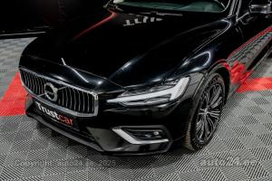Melns Volvo V60 2021 Pērnava, ar dzinēja tilpumu 2.00 L un nobraukumu 230 tūkst. km par 19500 €, foto 3 vietnē AUTOMOTO.COM.LV