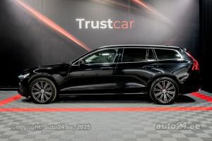 Melns Volvo V60 2021 Pērnava, ar dzinēja tilpumu 2.00 L un nobraukumu 230 tūkst. km par 19500 €, foto 6 vietnē AUTOMOTO.COM.LV