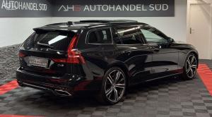 Melns Volvo V60 2021 Kauņa, ar dzinēja tilpumu 2.00 L un nobraukumu 84 tūkst. km par 33217 €, foto 4 vietnē AUTOMOTO.COM.LV