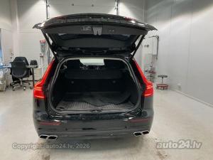 Melns Volvo V60 2021 Tartu, ar dzinēja tilpumu 2.00 L un nobraukumu 233 tūkst. km par 18900 €, foto 14 vietnē AUTOMOTO.COM.LV