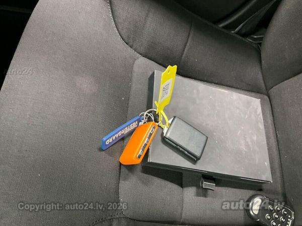 Черный Вольво B60 2021 в Тарту, объемом двигателя 2.00 л и пробегом 233 тыс. км за 18900 €, фото 11 на AUTOMOTO.COM.LV