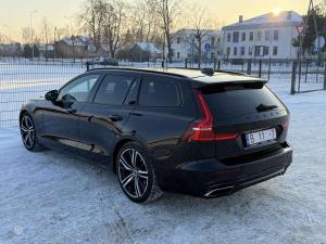 Melns Volvo V60 2021 Joniškis, ar dzinēja tilpumu 1.97 L un nobraukumu 210 tūkst. km par 18700 €, foto 8 vietnē AUTOMOTO.COM.LV