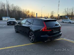 Melns Volvo V60 2021 Pērnava, ar dzinēja tilpumu 2.00 L un nobraukumu 33 tūkst. km par 29900 €, foto 5 vietnē AUTOMOTO.COM.LV