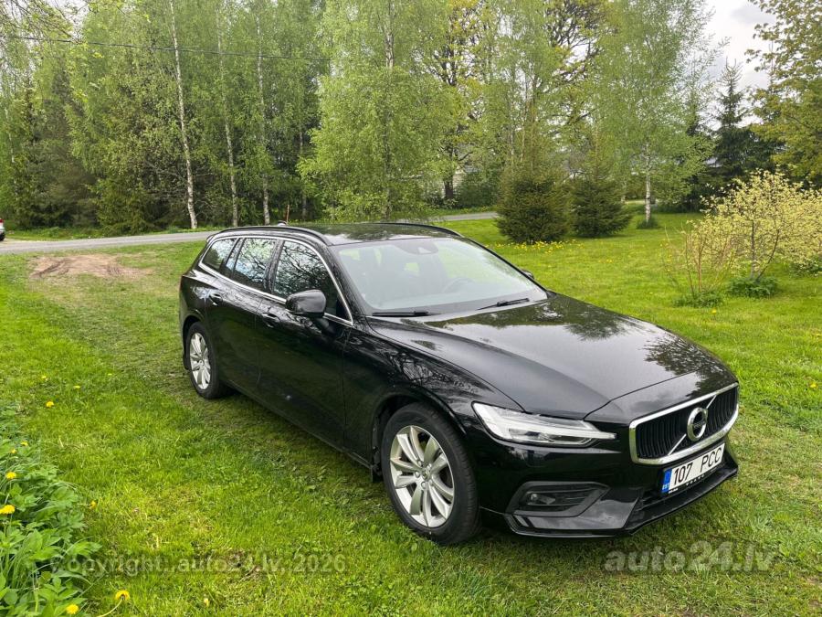 Black Volvo V60 2021 in Tallinn, with an engine capacity of 2.00 L and mileage of 124 thousand km for 22750 €, photo 13 on AUTOMOTO.COM.LV