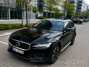 Черный Вольво B60 2021 в Рига, объемом двигателя 2.00 л и пробегом 209 тыс. км за 21000 €, фото  на AUTOMOTO.COM.LV