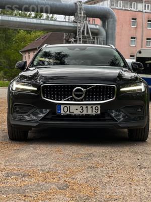 Черный Вольво B60 2021 в Рига, объемом двигателя 2.00 л и пробегом 209 тыс. км за 21000 €, фото 20 на AUTOMOTO.COM.LV