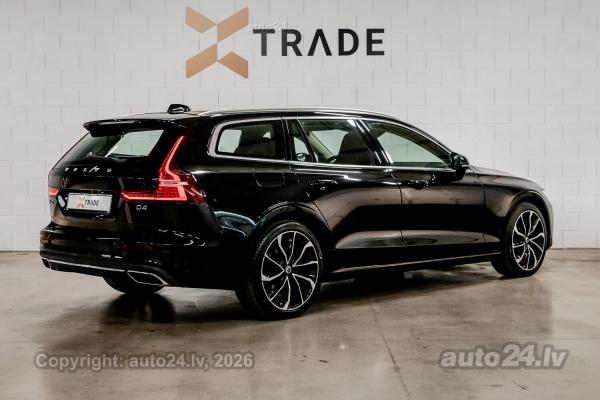 Melns Volvo V60 2021 Pērnava, ar dzinēja tilpumu 2.00 L un nobraukumu 224 tūkst. km par 16490 €, foto 10 vietnē AUTOMOTO.COM.LV