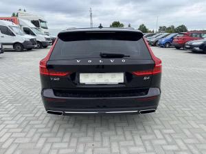 Black Volvo V60 2021 in Taurage, with an engine capacity of 2.00 L and mileage of 252 thousand km for 15700 €, photo 7 on AUTOMOTO.COM.LV