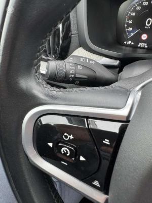 Black Volvo V60 2021 in Taurage, with an engine capacity of 2.00 L and mileage of 252 thousand km for 15700 €, photo 16 on AUTOMOTO.COM.LV