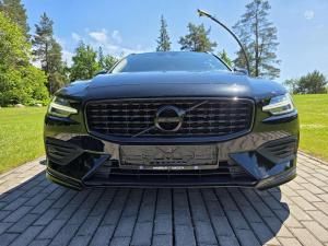 Black Volvo V60 2021 in Telschi, with an engine capacity of 1.97 L and mileage of 250 thousand km for 16800 €, photo 14 on AUTOMOTO.COM.LV
