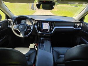 Black Volvo V60 2021 in Telschi, with an engine capacity of 1.97 L and mileage of 250 thousand km for 16800 €, photo 32 on AUTOMOTO.COM.LV