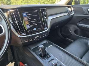 Black Volvo V60 2021 in Telschi, with an engine capacity of 1.97 L and mileage of 250 thousand km for 16800 €, photo 41 on AUTOMOTO.COM.LV