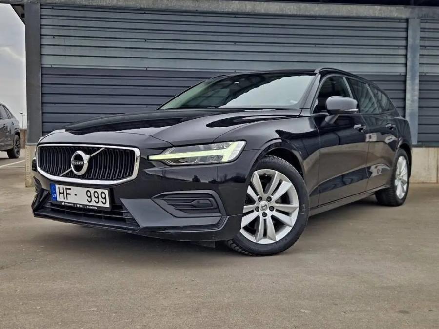 Black Volvo V60 2021 in Riga, with an engine capacity of 2.00 L and mileage of 73 thousand km for 25000 €, photo 31 on AUTOMOTO.COM.LV
