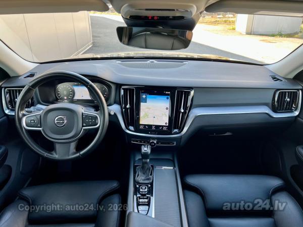 Black Volvo V60 2021 in Tallinn, with an engine capacity of 2.00 L and mileage of 159 thousand km for 15999 €, photo 7 on AUTOMOTO.COM.LV