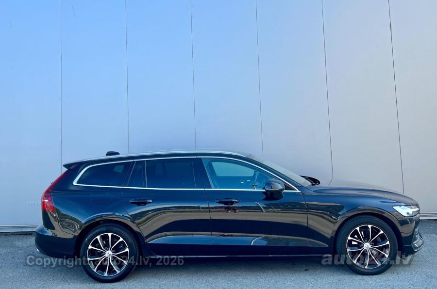 Melns Volvo V60 2021 Tallina, ar dzinēja tilpumu 2.00 L un nobraukumu 130 tūkst. km par 17500 €, foto 6 vietnē AUTOMOTO.COM.LV