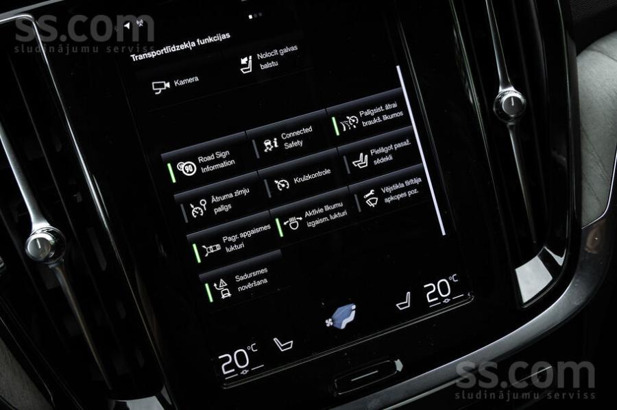 Black Volvo V60 2021 in Jelgava, with an engine capacity of 2.00 L and mileage of 163 thousand km for 19500 €, photo 22 on AUTOMOTO.COM.LV