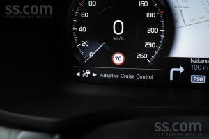 Black Volvo V60 2021 in Jelgava, with an engine capacity of 2.00 L and mileage of 163 thousand km for 19500 €, photo 28 on AUTOMOTO.COM.LV