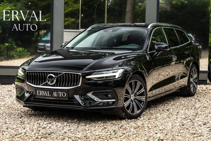 Black Volvo V60 2021 in Jelgava, with an engine capacity of 2.00 L and mileage of 163 thousand km for 19500 €, photo 1 on AUTOMOTO.COM.LV