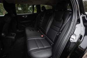 Black Volvo V60 2021 in Jelgava, with an engine capacity of 2.00 L and mileage of 163 thousand km for 19500 €, photo 13 on AUTOMOTO.COM.LV