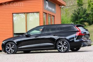 Melns Volvo V60 2021 Tukums, ar dzinēja tilpumu 2.00 L un nobraukumu 218 tūkst. km par 16490 €, foto 6 vietnē AUTOMOTO.COM.LV