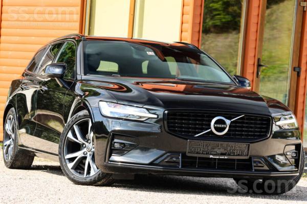 Black Volvo V60 2021 in Tukums, with an engine capacity of 2.00 L and mileage of 218 thousand km for 16490 €, photo 1 on AUTOMOTO.COM.LV