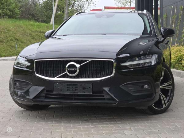 Черный Вольво B60 2021 в Вильнюс, объемом двигателя 2.00 л и пробегом 72 тыс. км за 22900 €, фото 5 на AUTOMOTO.COM.LV