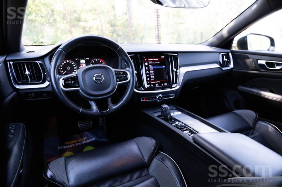 Black Volvo V60 2021 in Riga, with an engine capacity of 2.00 L and mileage of 236 thousand km for 14990 €, photo 11 on AUTOMOTO.COM.LV