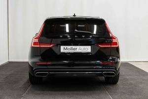 Melns Volvo V60 2021 Tallina, ar dzinēja tilpumu 2.00 L un nobraukumu 150 tūkst. km par 20900 €, foto 6 vietnē AUTOMOTO.COM.LV