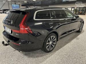 Melns Volvo V60 2022 Kauņa, ar dzinēja tilpumu 0.00 L un nobraukumu 93 tūkst. km par 30220 €, foto 4 vietnē AUTOMOTO.COM.LV