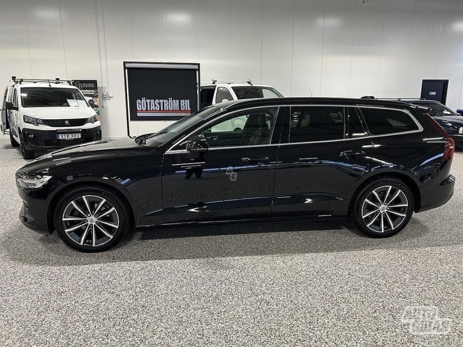 Melns Volvo V60 2022 Kauņa, ar dzinēja tilpumu 0.00 L un nobraukumu 93 tūkst. km par 30220 €, foto 9 vietnē AUTOMOTO.COM.LV