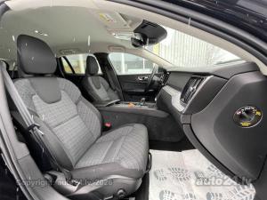 Melns Volvo V60 2022 Tartu, ar dzinēja tilpumu 2.00 L un nobraukumu 193 tūkst. km par 19999 €, foto 7 vietnē AUTOMOTO.COM.LV