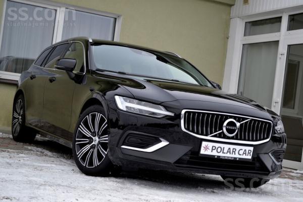 Black Volvo V60 2022 in Tukums, with an engine capacity of 2.00 L and mileage of 198 thousand km for 21990 €, photo 2 on AUTOMOTO.COM.LV