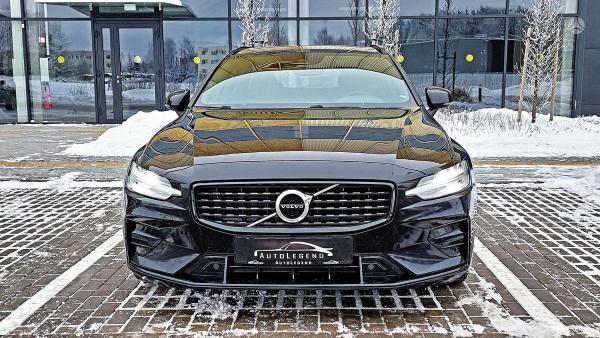 Melns Volvo V60 2022 Viļņa, ar dzinēja tilpumu 1.97 L un nobraukumu 210 tūkst. km par 17990 €, foto 6 vietnē AUTOMOTO.COM.LV