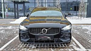 Black Volvo V60 2022 in Vilnius, with an engine capacity of 1.97 L and mileage of 210 thousand km for 17990 €, photo 6 on AUTOMOTO.COM.LV