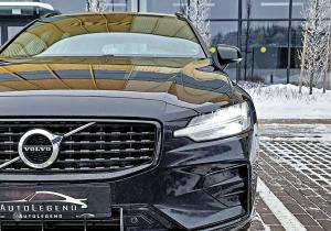 Black Volvo V60 2022 in Vilnius, with an engine capacity of 1.97 L and mileage of 210 thousand km for 17990 €, photo 40 on AUTOMOTO.COM.LV