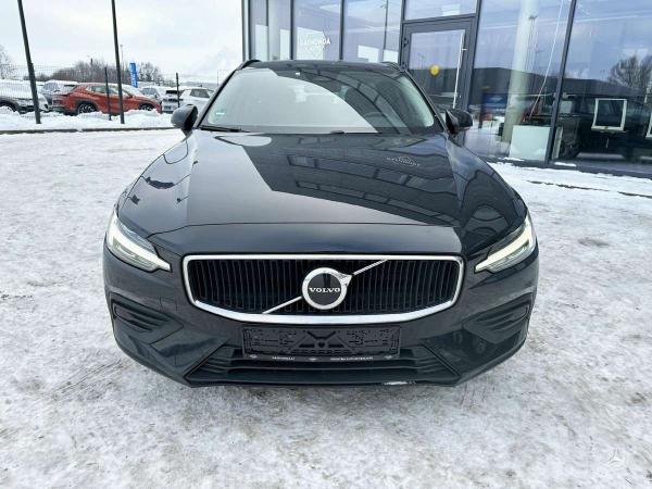 Melns Volvo V60 2022 Kauņa, ar dzinēja tilpumu 1.97 L un nobraukumu 174 tūkst. km par 16500 €, foto 2 vietnē AUTOMOTO.COM.LV