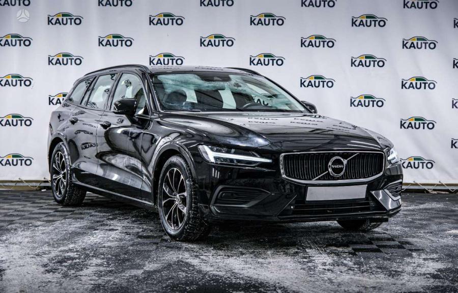 Melns Volvo V60 2022 Kauņa, ar dzinēja tilpumu 2.00 L un nobraukumu 255 tūkst. km par 16390 €, foto 2 vietnē AUTOMOTO.COM.LV