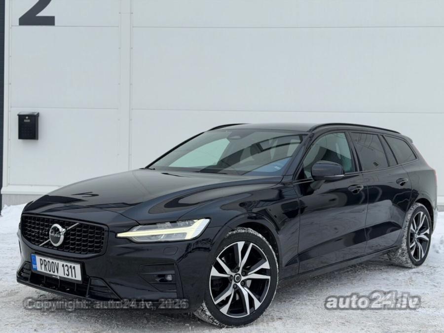 Black Volvo V60 2022 in Tallinn, with an engine capacity of 2.00 L and mileage of 125 thousand km for 25499 €, photo 2 on AUTOMOTO.COM.LV