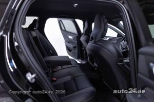 Black Volvo V60 2022 in Tallinn, with an engine capacity of 2.00 L and mileage of 125 thousand km for 25499 €, photo 9 on AUTOMOTO.COM.LV