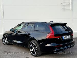 Melns Volvo V60 2022 Tallina, ar dzinēja tilpumu 2.00 L un nobraukumu 126 tūkst. km par 23990 €, foto 4 vietnē AUTOMOTO.COM.LV