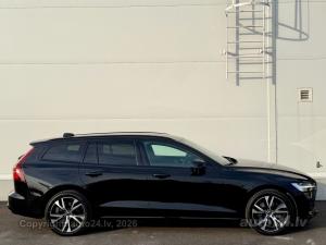 Melns Volvo V60 2022 Tallina, ar dzinēja tilpumu 2.00 L un nobraukumu 126 tūkst. km par 23990 €, foto 6 vietnē AUTOMOTO.COM.LV