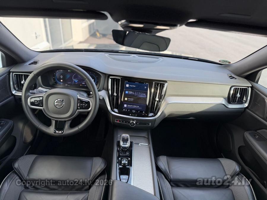 Melns Volvo V60 2022 Tallina, ar dzinēja tilpumu 2.00 L un nobraukumu 126 tūkst. km par 23990 €, foto 9 vietnē AUTOMOTO.COM.LV