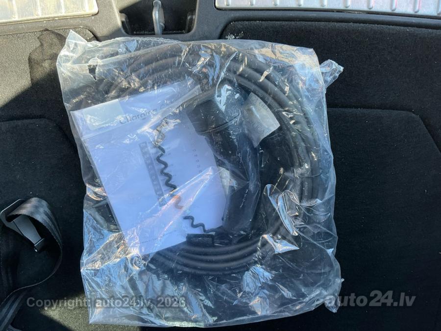 Черный Вольво B60 2022 в Тарту, объемом двигателя 2.00 л и пробегом 253 тыс. км за 20990 €, фото 15 на AUTOMOTO.COM.LV
