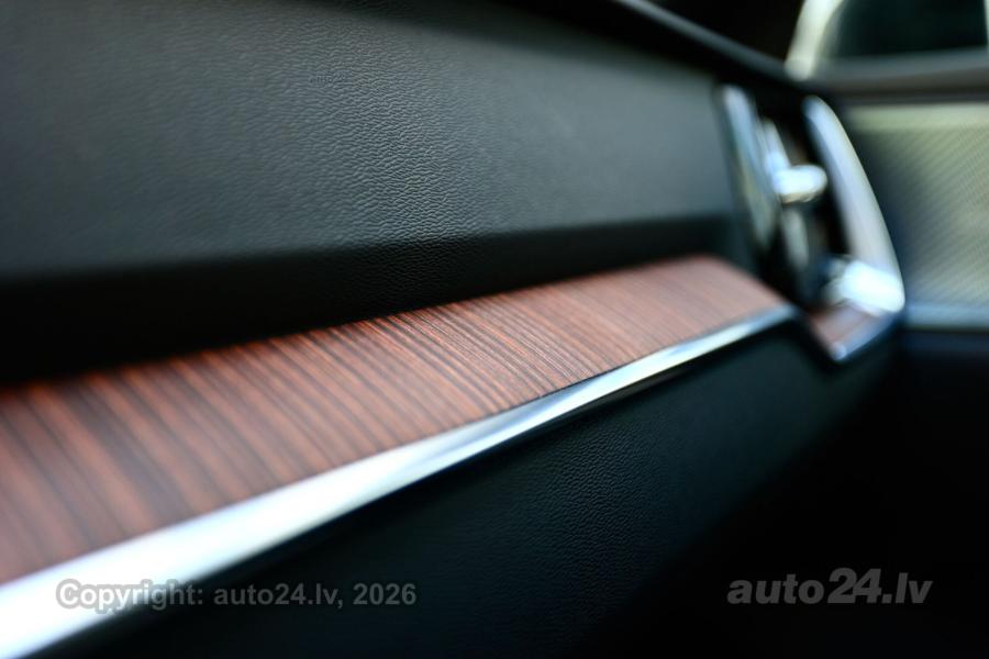Melns Volvo V60 2022 Tallina, ar dzinēja tilpumu 2.00 L un nobraukumu 185 tūkst. km par 26900 €, foto 13 vietnē AUTOMOTO.COM.LV