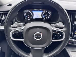 Черный Вольво B60 2022 в Авиженяй, объемом двигателя 2.00 л и пробегом 170 тыс. км за 18950 €, фото 14 на AUTOMOTO.COM.LV