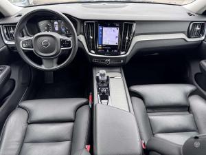 Melns Volvo V60 2022 Viļņa, ar dzinēja tilpumu 2.00 L un nobraukumu 170 tūkst. km par 18950 €, foto 6 vietnē AUTOMOTO.COM.LV