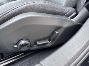 Melns Volvo V60 2022 Viļņa, ar dzinēja tilpumu 2.00 L un nobraukumu 170 tūkst. km par 18950 €, foto 8 vietnē AUTOMOTO.COM.LV