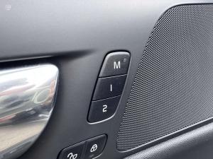 Melns Volvo V60 2022 Viļņa, ar dzinēja tilpumu 2.00 L un nobraukumu 170 tūkst. km par 18950 €, foto 9 vietnē AUTOMOTO.COM.LV