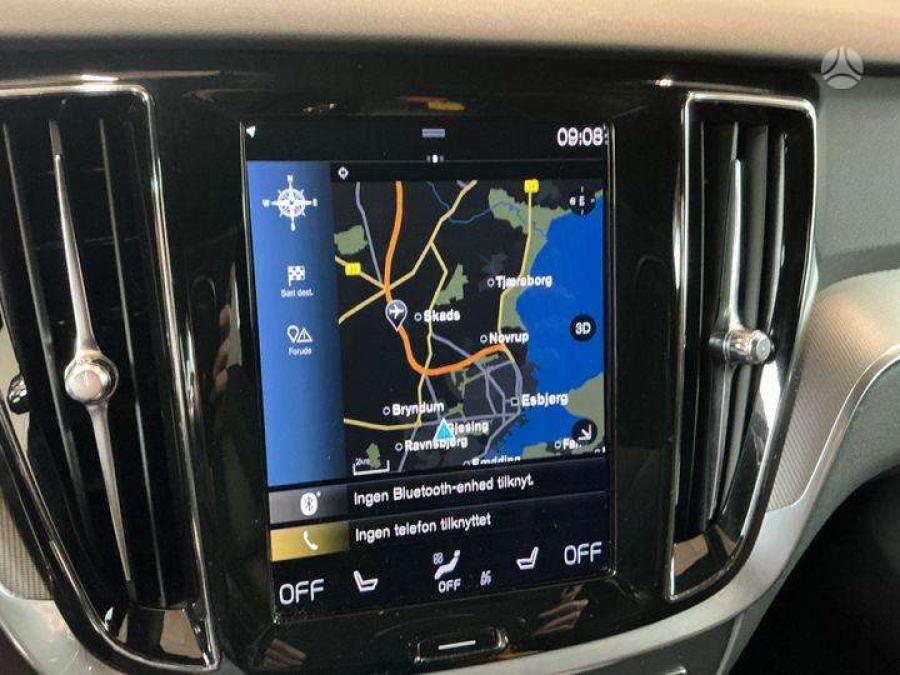 Black Volvo V60 2022 in Vilnius, with an engine capacity of 1.97 L and mileage of 217 thousand km for 16990 €, photo 10 on AUTOMOTO.COM.LV